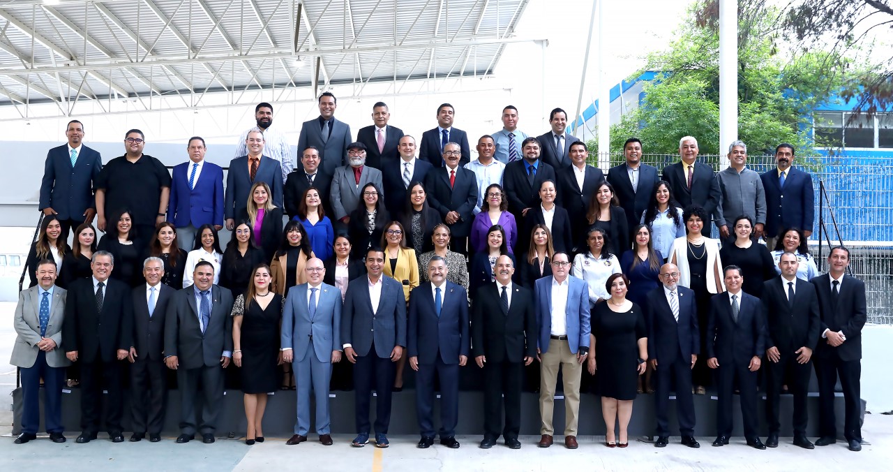 Celebran 45 años de historia de la Preparatoria 23 – Contraportada