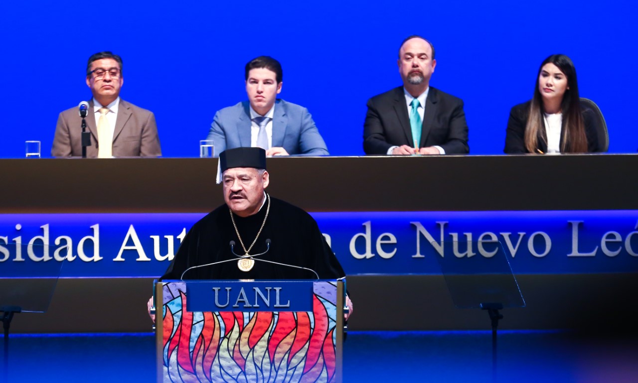 Destaca Rector visión vanguardista y humanista de UANL – Contraportada